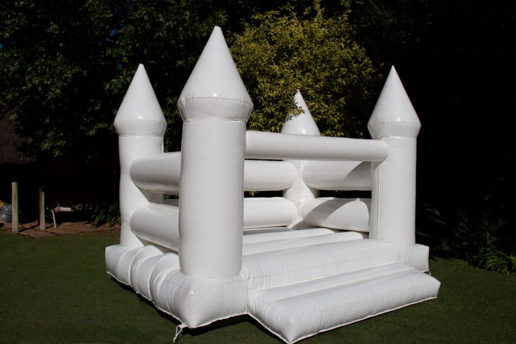 White Jumping Castle - Bloemfontein Jumping Castles | Rinas Jumping Castles